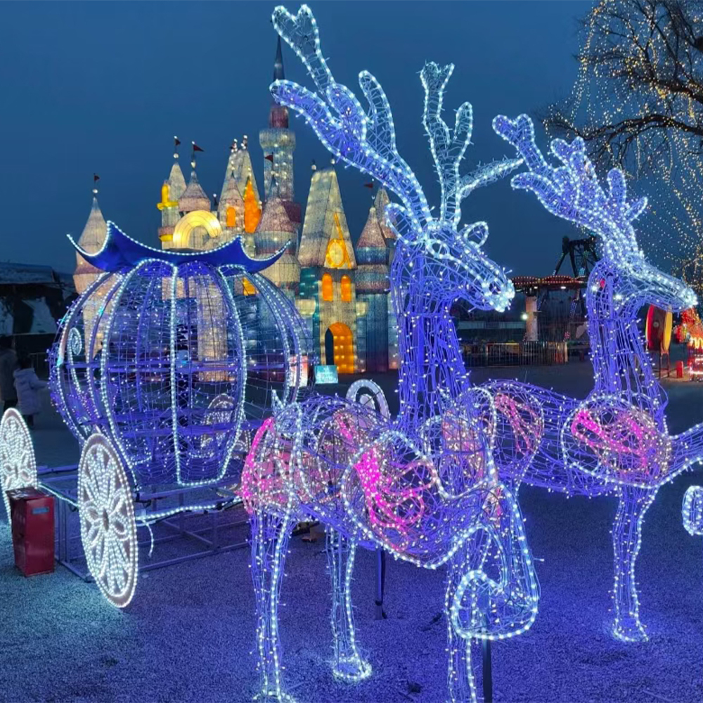 Reindeer Pulling Sleigh Scene - Outdoor decorative lights